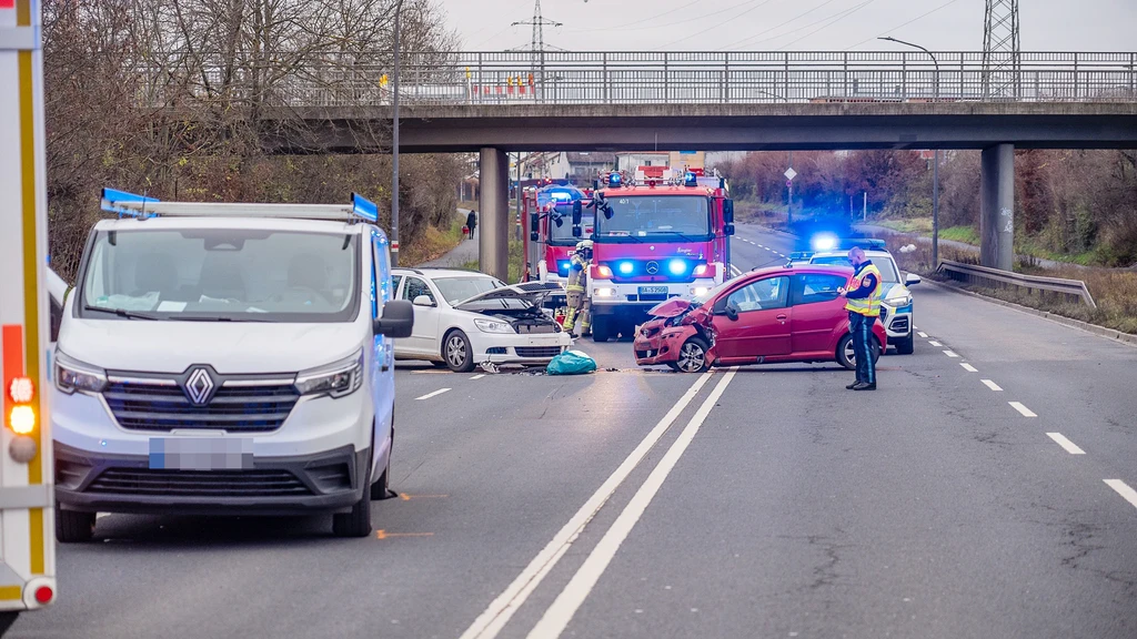 Bamberg: Berliner Ring nach schwerem Unfall mit drei Fahrzeugen gesperrt | tvo.de