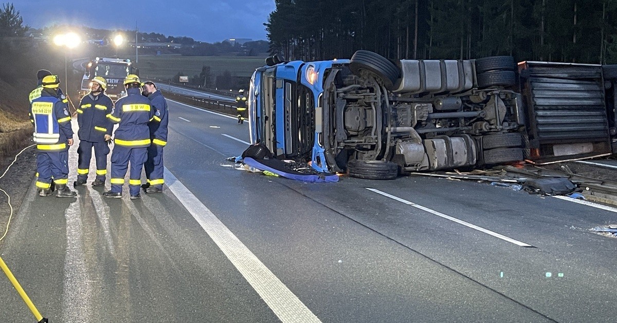 +UPDATE+ Schwerer Unfall auf A93 bei Höchstädt: Elf Personen verletzt | tvo.de