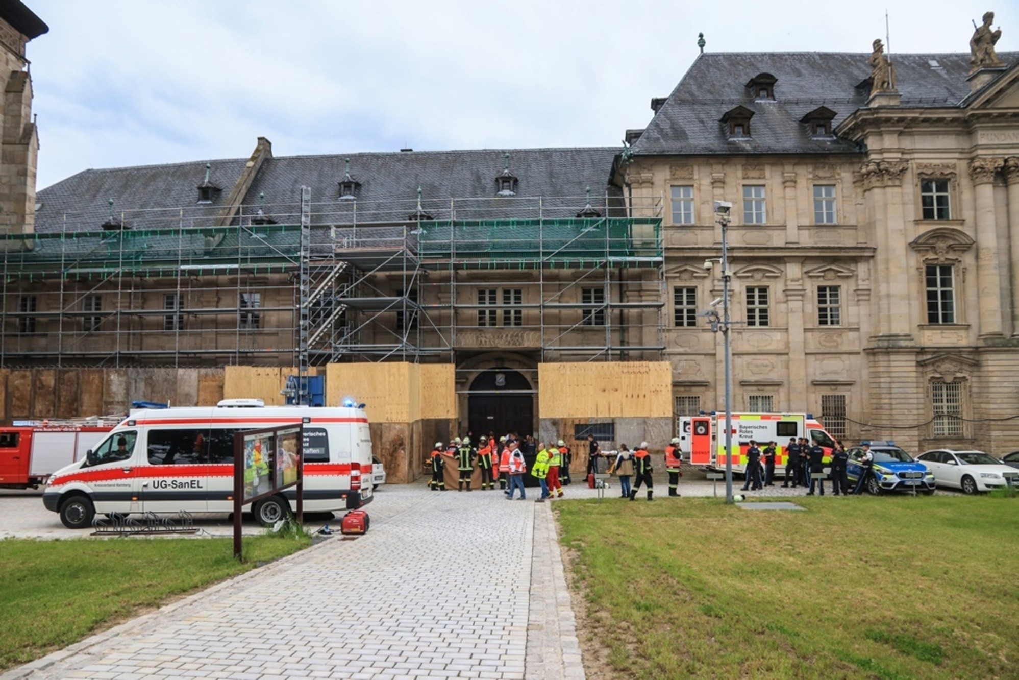 Gefängnis-Brand in Ebrach: Häftling (23) legt Feuer in seiner Zelle ...