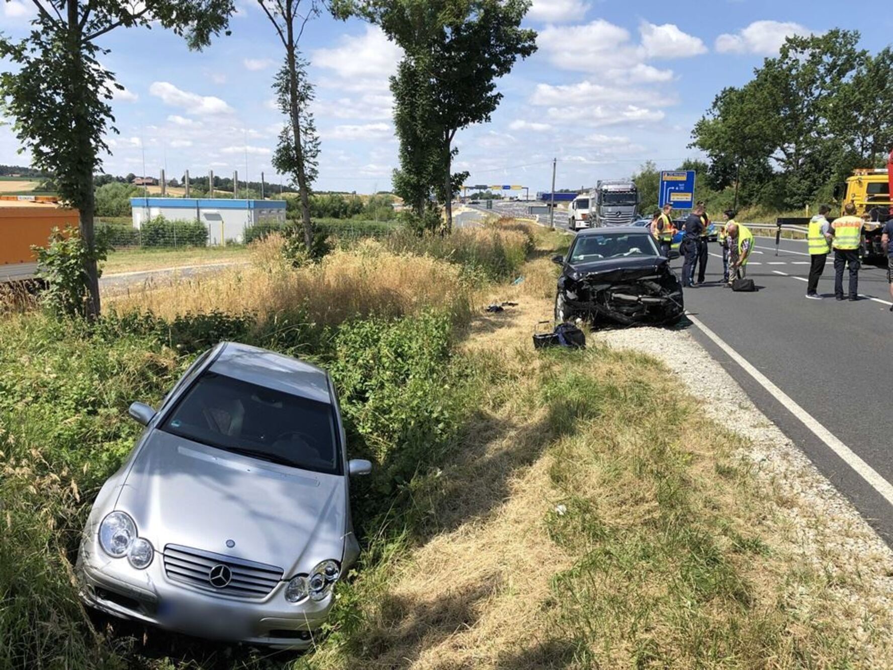 B303 / Ebersdorf bei Coburg: Schwerer Unfall mit vier Fahrzeugen | tvo.de