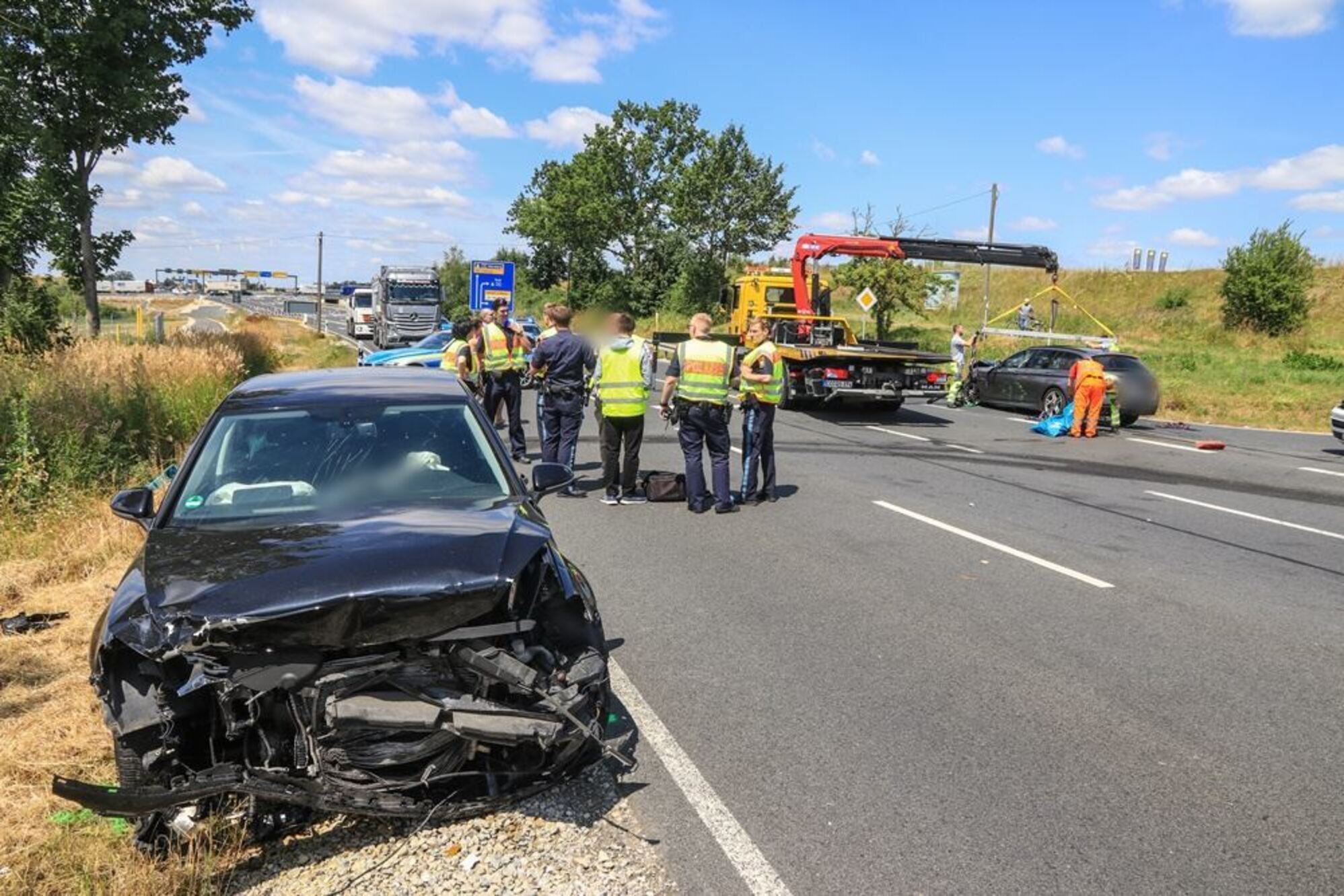 B303 / Ebersdorf bei Coburg: Schwerer Unfall mit vier Fahrzeugen | tvo.de