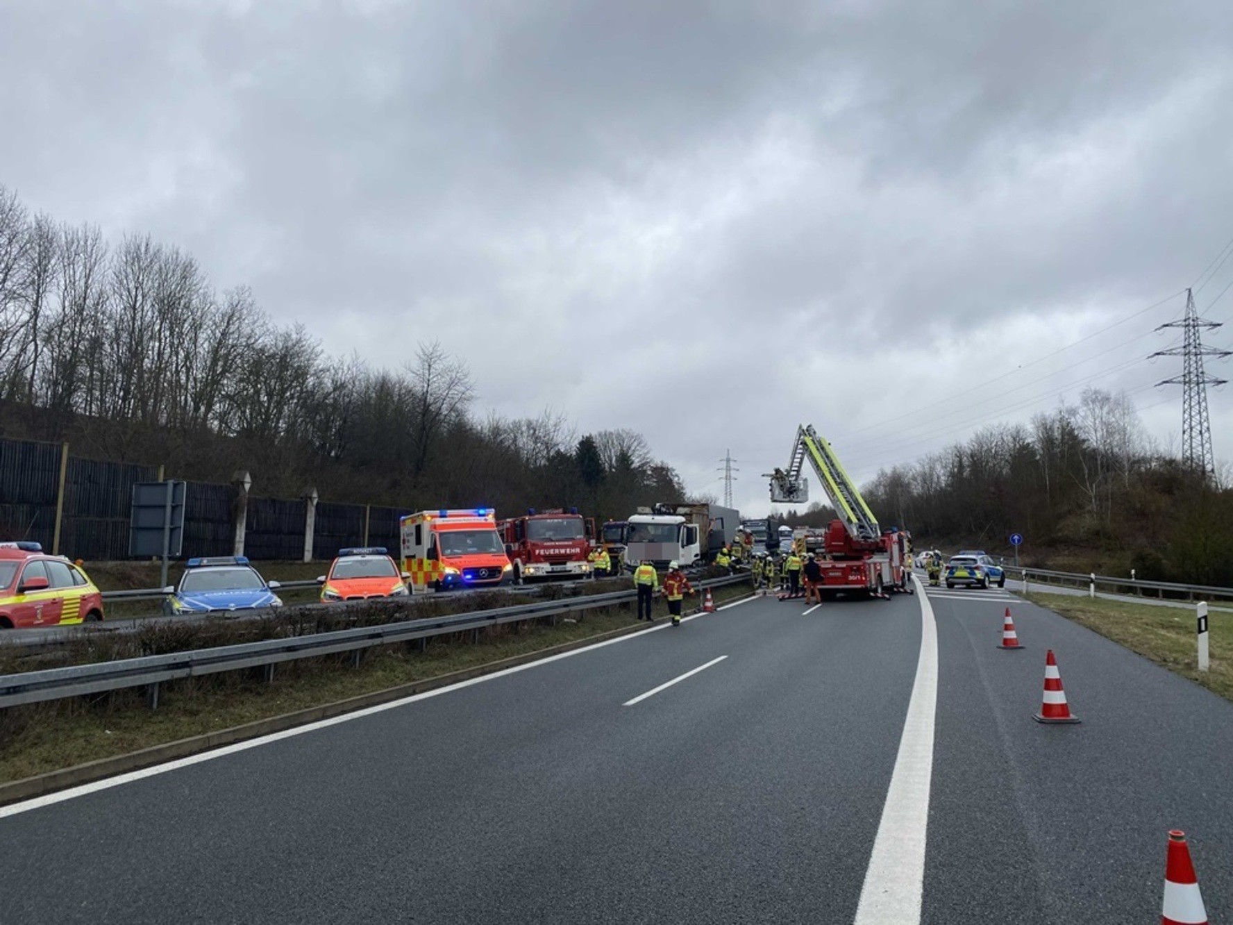 B173 / Lichtenfels: Autofahrer löst zweifache Kollision nach Fahrbahnwechsel aus | tvo.de